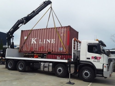 Hi Up Truck: The Smart Crane For Material Handling Projects